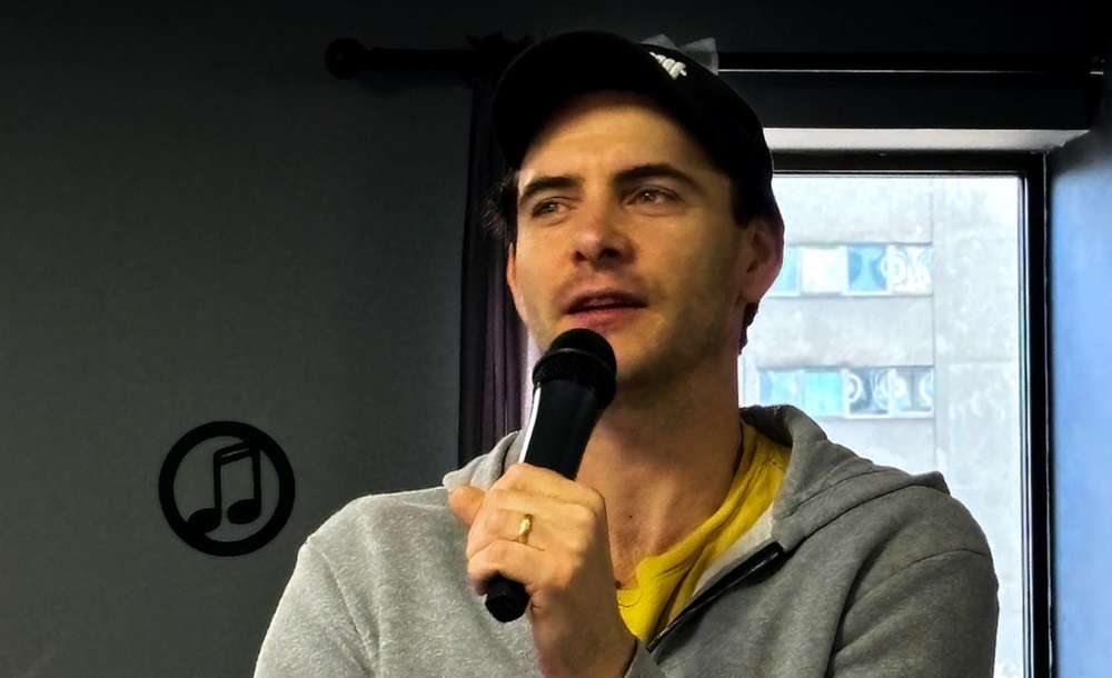 Harry Lloyd Talks Through Acting Process for Doctor Who Episodes